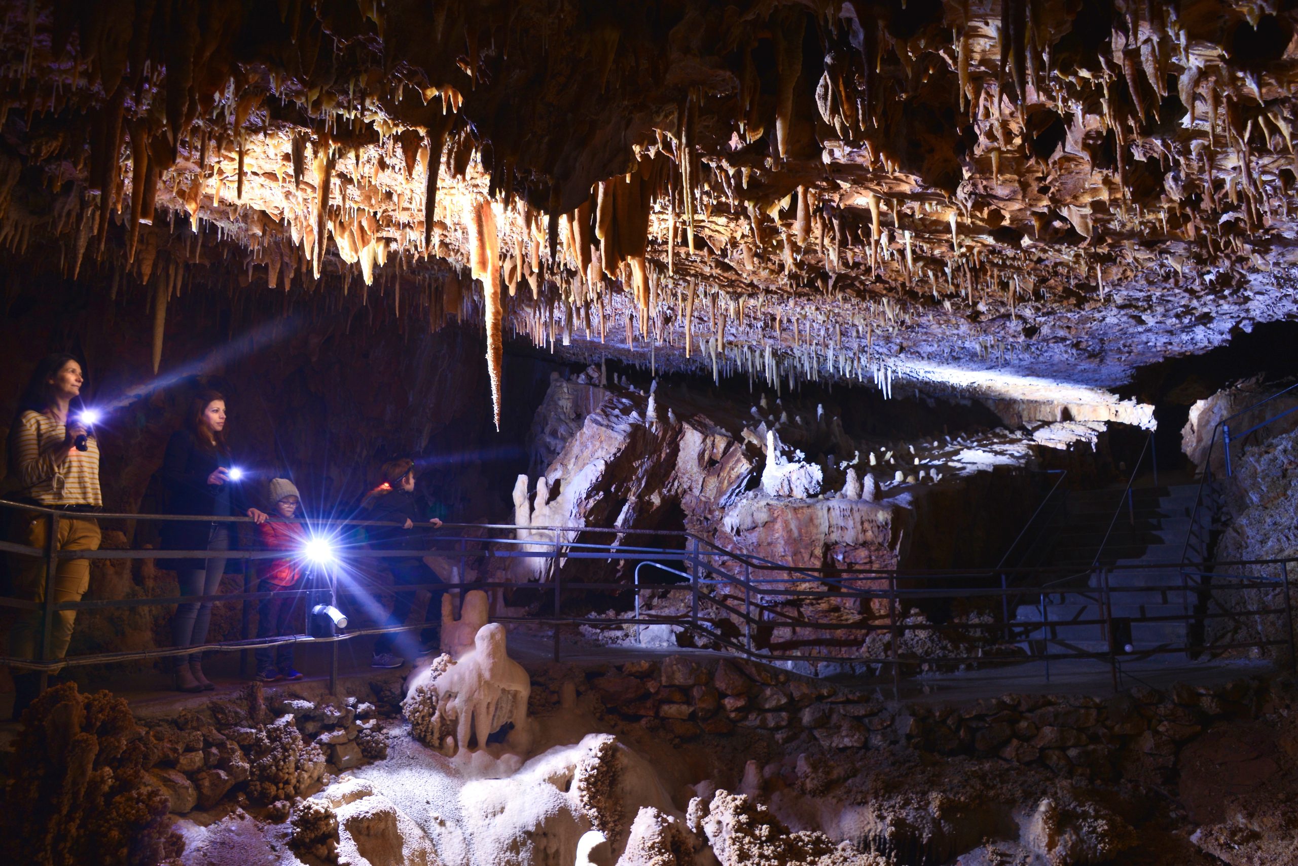 Cavern of Forestiere fédération française tourisme souterrain grottes ...