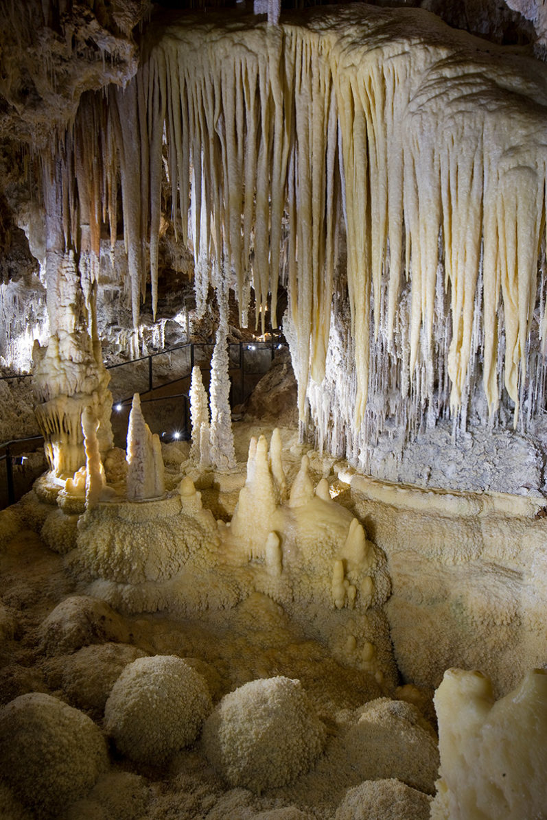 Formation of caves - Fédération Française Tourisme Souterrain - Grottes ...